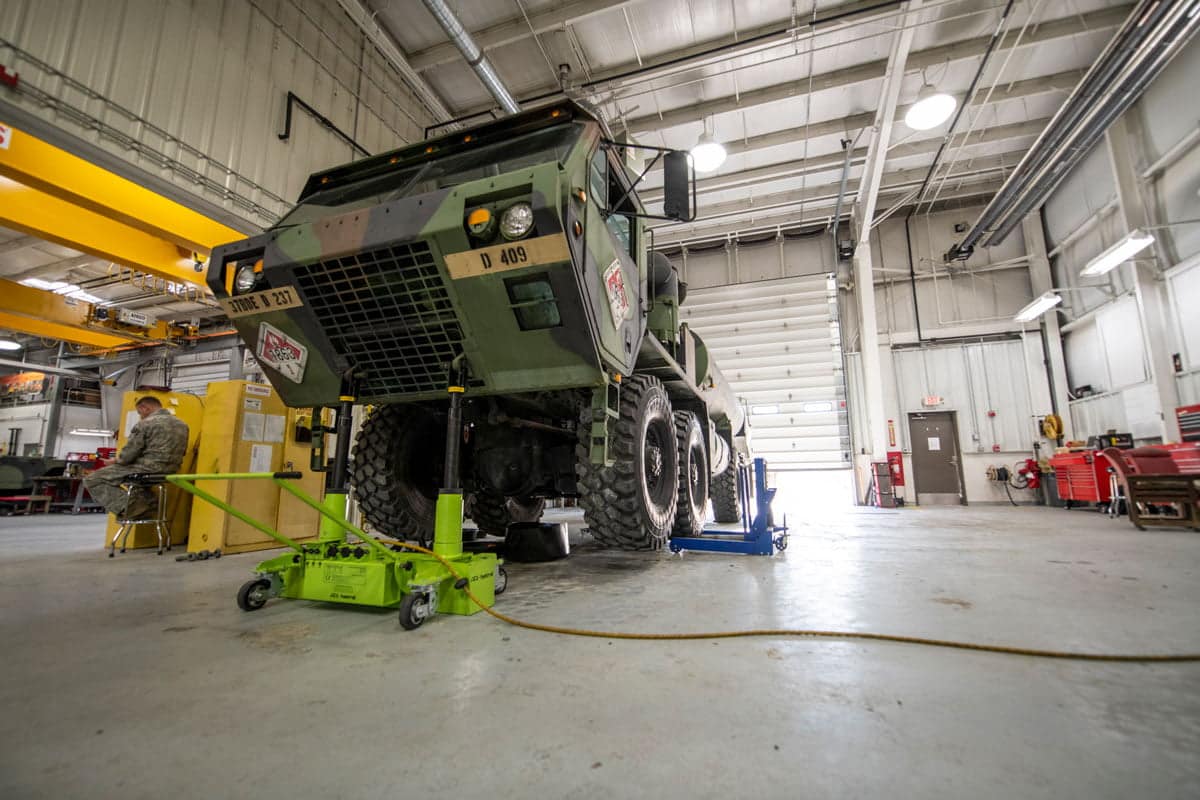 Military Floor Jack WS-1945 - 45,000 lbs. - ARI-hetra